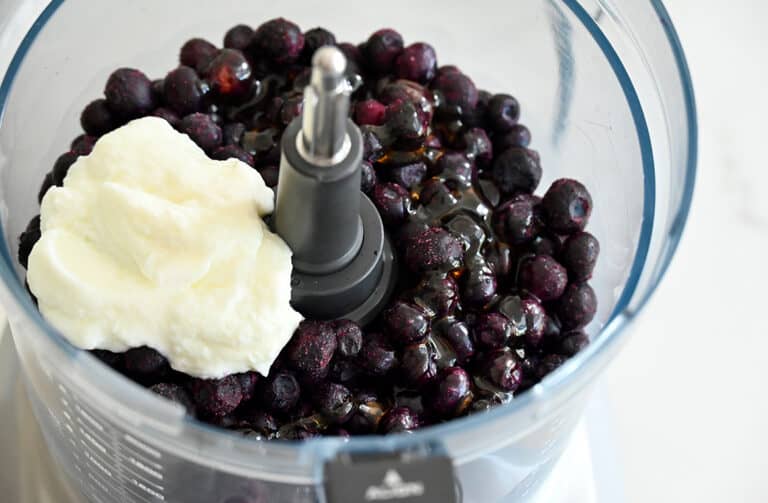 5-Minute Healthy Blueberry Frozen Yogurt - Just a Taste