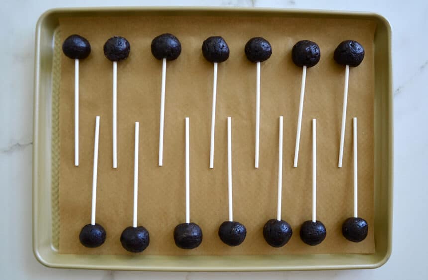 No-Bake Chocolate Cookie Pops - Just a Taste