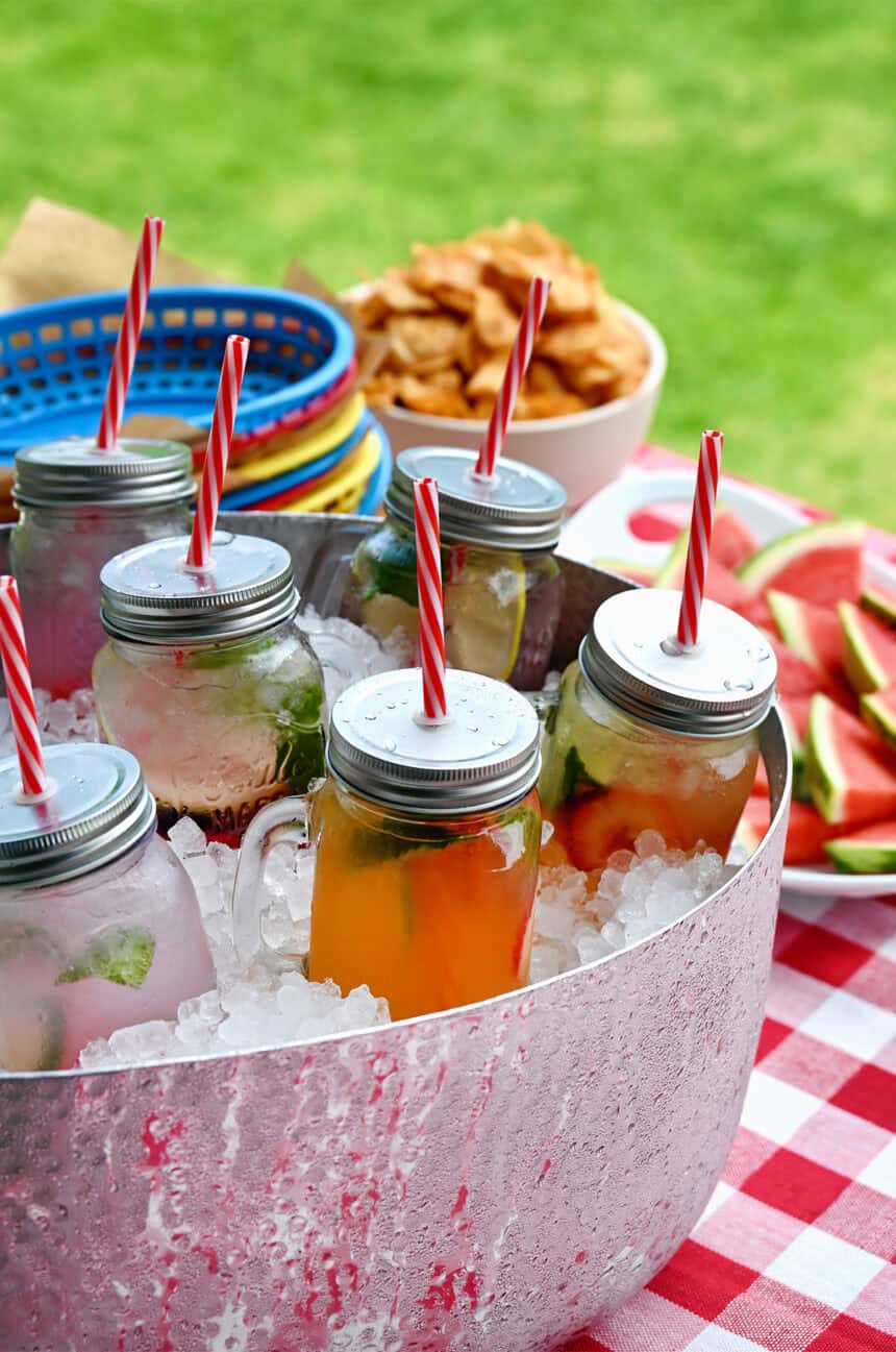15 Summer Party Ideas & Themes