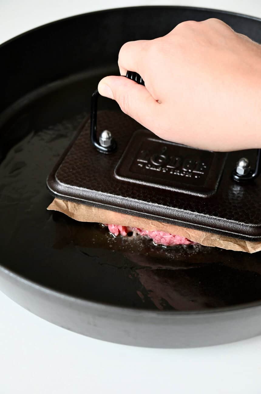 Easy Smash Burger Recipe (No Grill Required!)