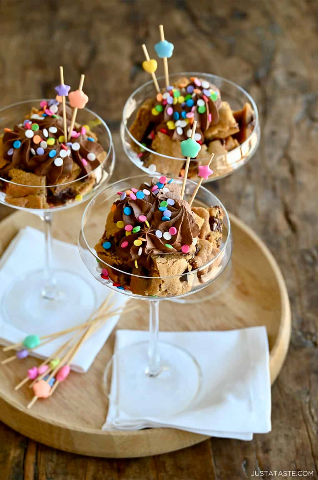 Cookie Cocktail Cakes